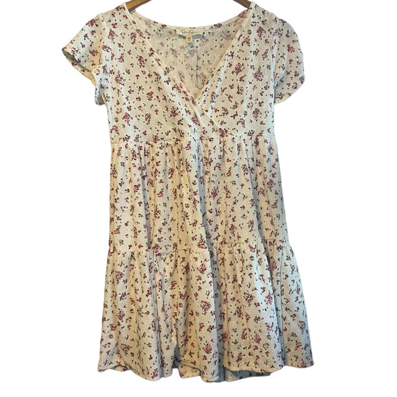 Jessica Simpson | Dresses | Jessica Simpson White Floral Print Ruffled ...